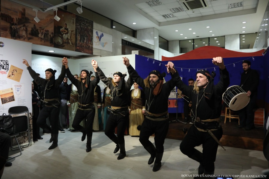 Η μουσική και οι λυράρηδες του Πόντου στο πάλκο της έκθεσης «Σήκω ψυχή ...