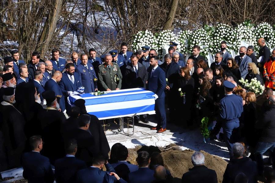 Αντιπτέραρχος Ευστάθιος Τσιτλακίδης: Το τελευταίο «αντίο» σ' έναν ...