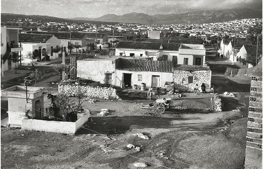 Η στεγαστική αποκατάσταση των προσφύγων του 1922 σε Αθήνα και Πειραιά ...