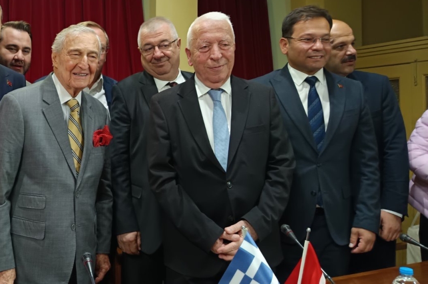 Περιφέρεια Βορείου Αιγαίου: Τίμησαν Τούρκο επιχειρηματία για τη συμβολή ...