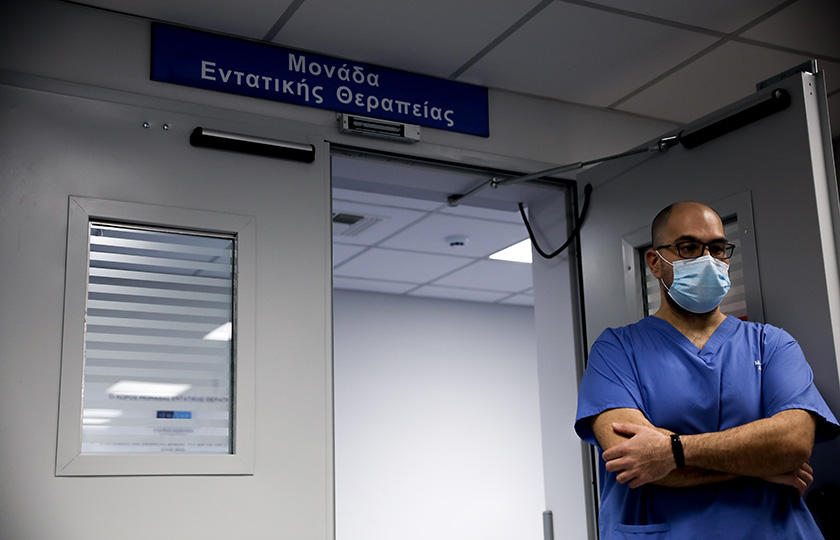 Κορωπί: Διασωληνωμένη η 40χρονη που ξυλοκοπήθηκε από τον σύντροφό της
